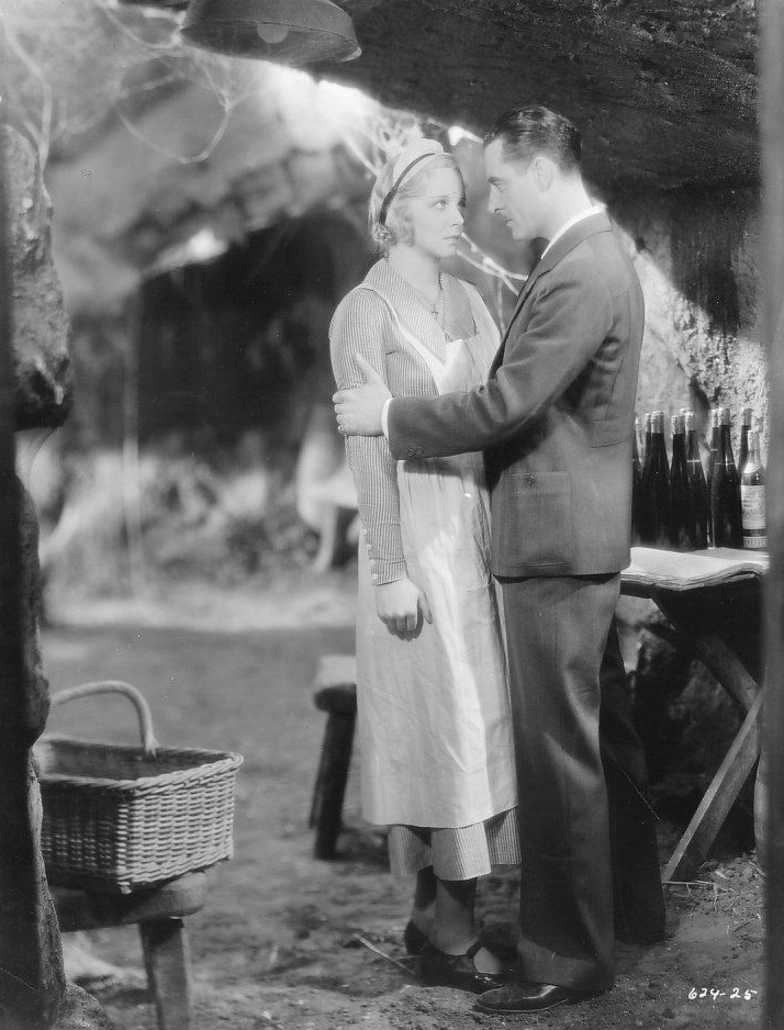 Downstairs (1932) | ČSFD.cz