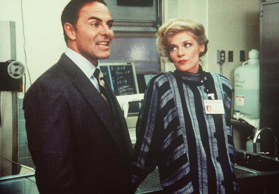 Scarecrow and Mrs. King - Pilot (S01E01) (1983) | ČSFD.cz