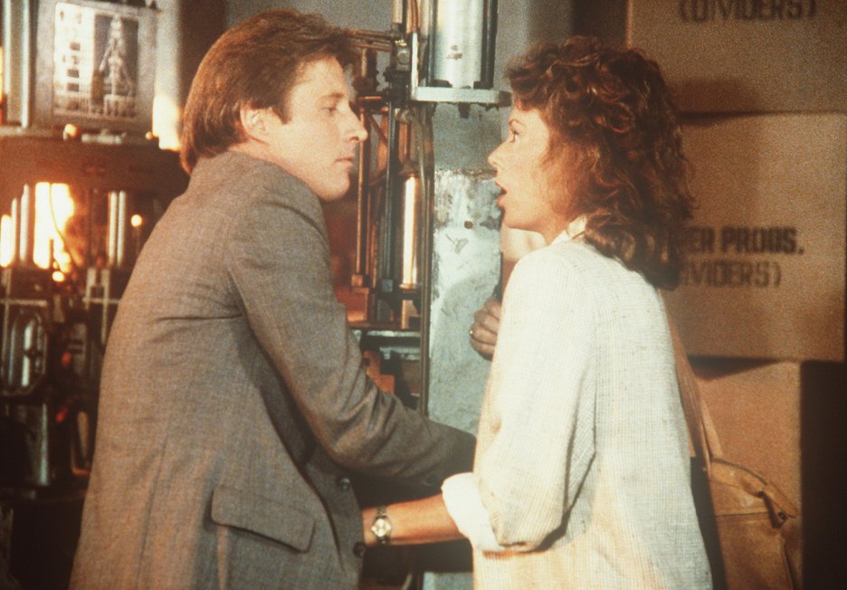 Scarecrow and Mrs. King - Double Agent (S02E03) (1984) | ČSFD.sk