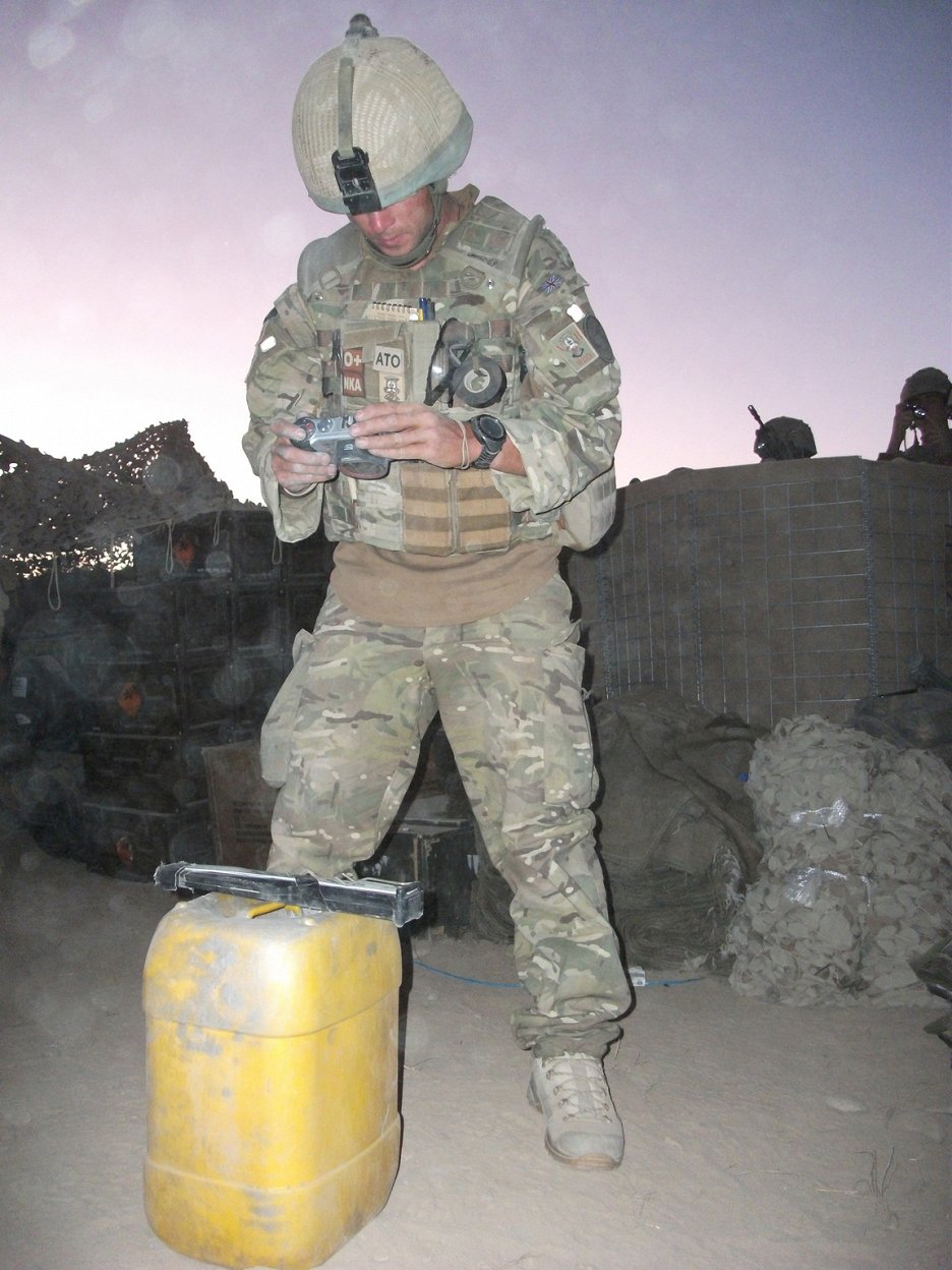 The Bomb Squad (2011) | ČSFD.cz