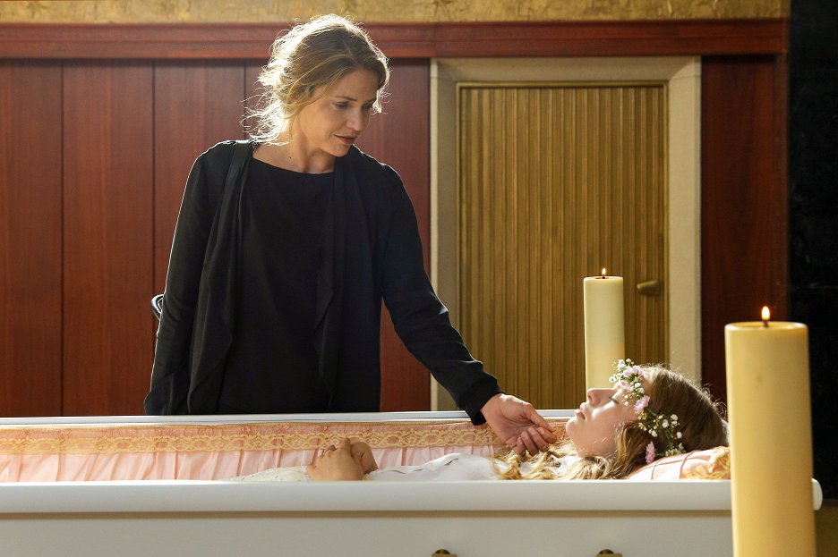 Vraždy v Pregau - Die Lügen (E02) (2016) | Galerie - Z epizody | ČSFD.cz