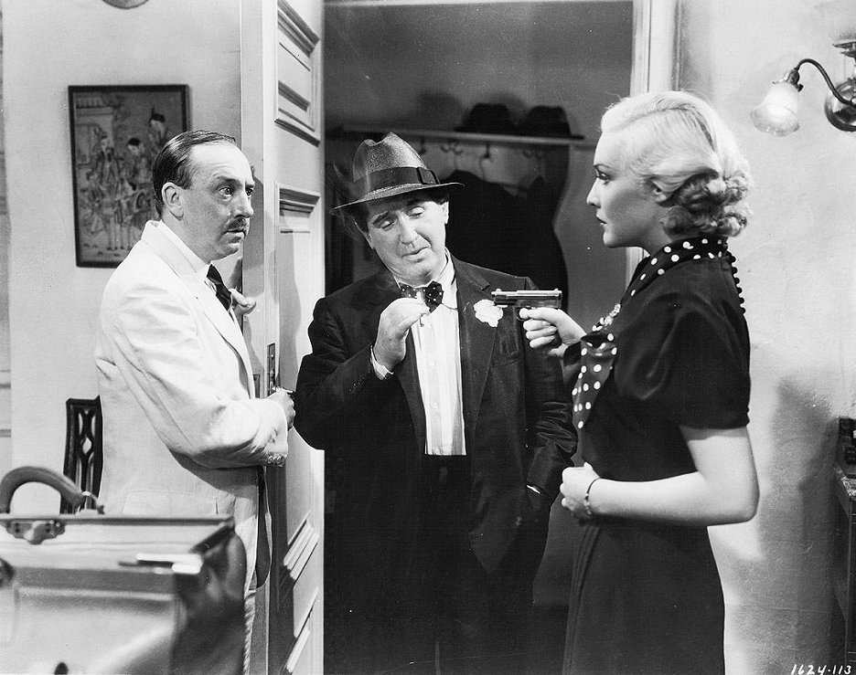 Porter Hall | ČSFD.cz