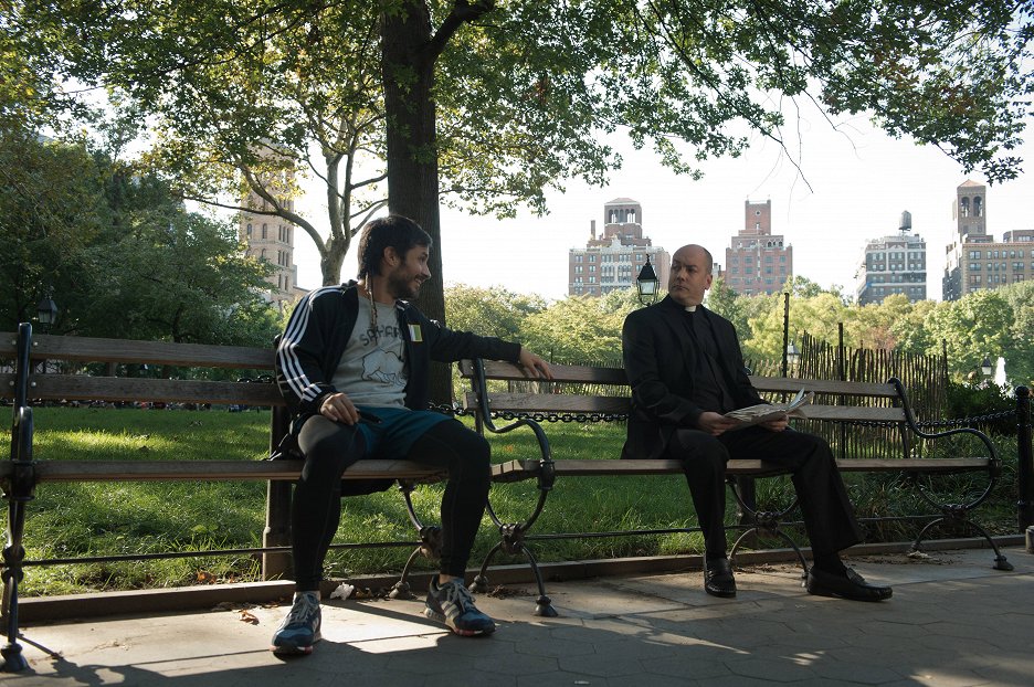 Mozart v džungli - Jsem s maestrem (S01E05) (2014) | ČSFD.cz