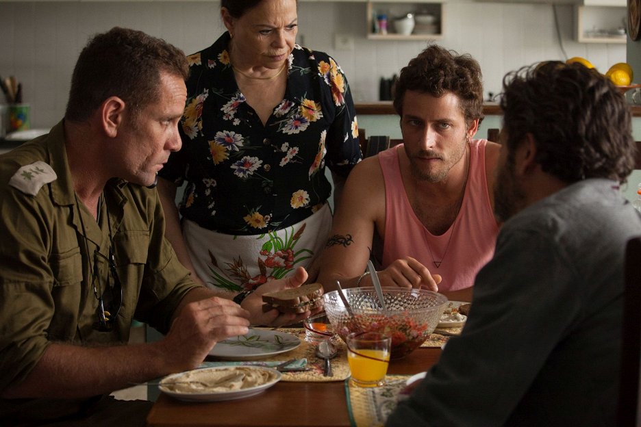 Antenna (2016) | ČSFD.cz