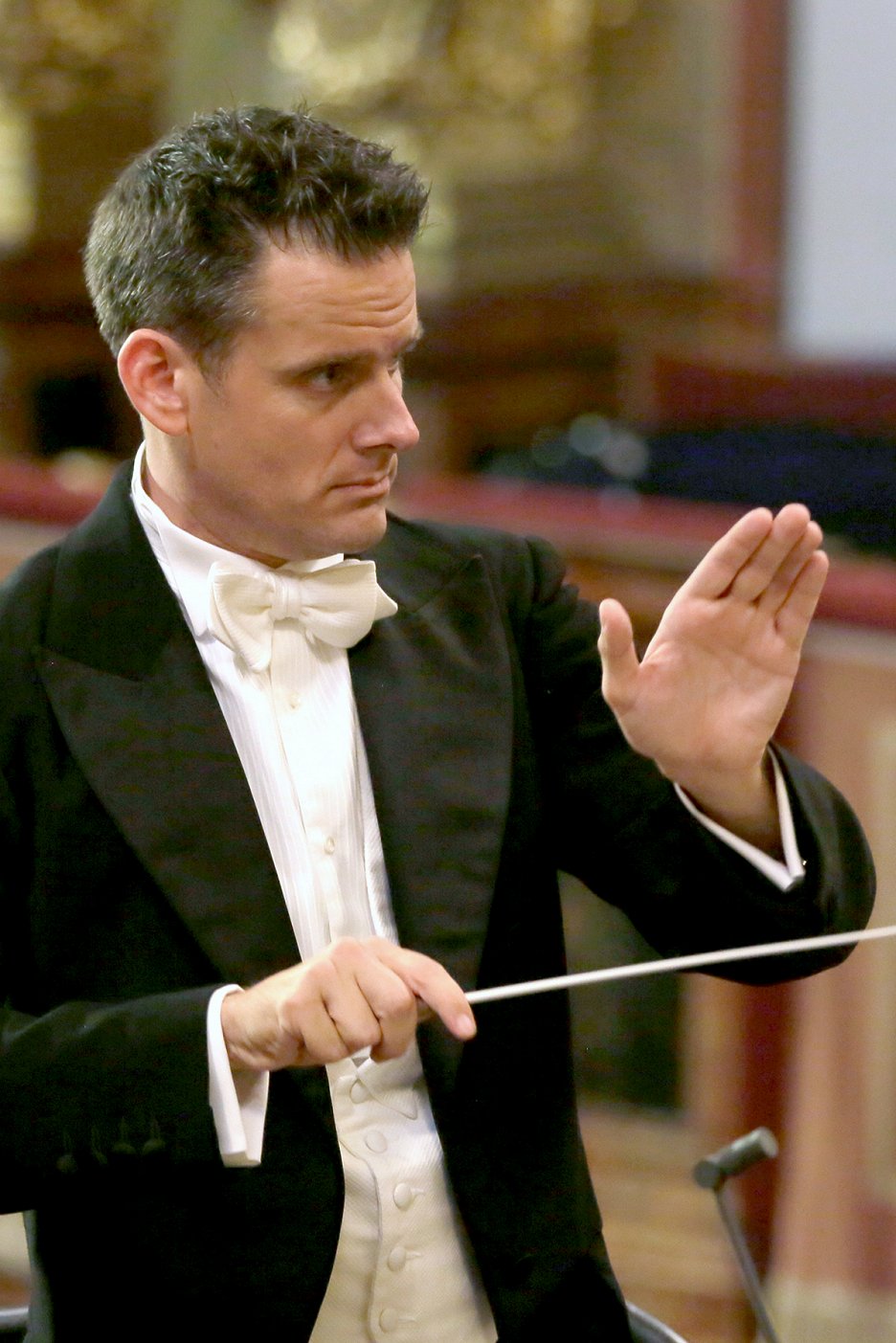 Philippe Jordan dirige la "9e symphonie" de Beethoven (2015) | ČSFD.cz