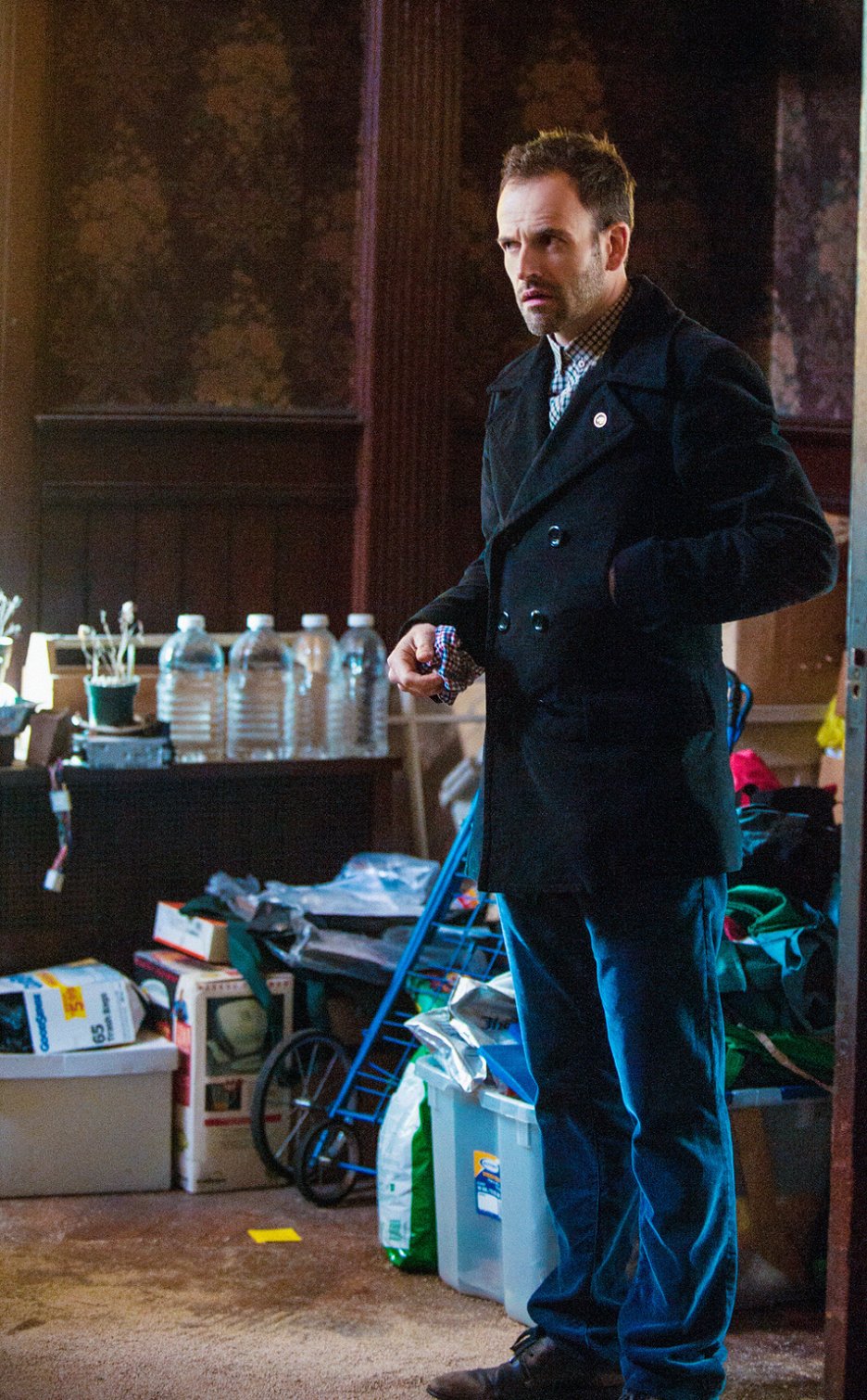 Jak prosté - Mrtvý muž (S01E20) (2013) | ČSFD.cz