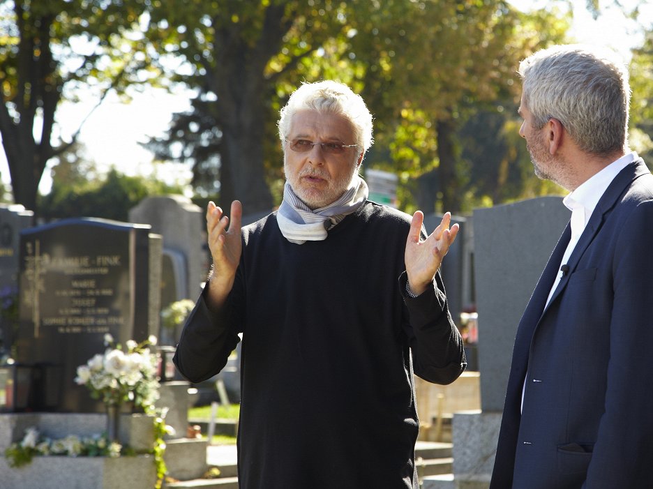 FeierAbend: Grabgeschichten - André Heller und Dirk Stermann besuchen ...