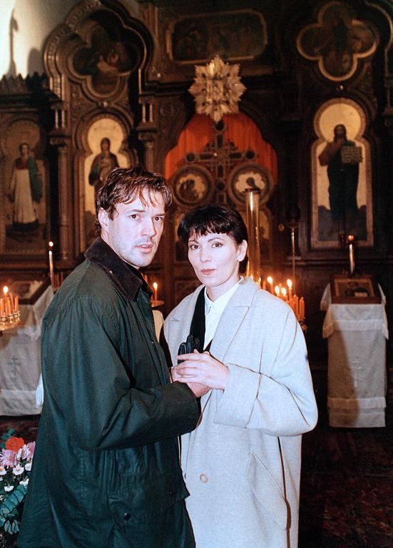 Rosa Roth - Samé lži (E02) (1995) | ČSFD.cz