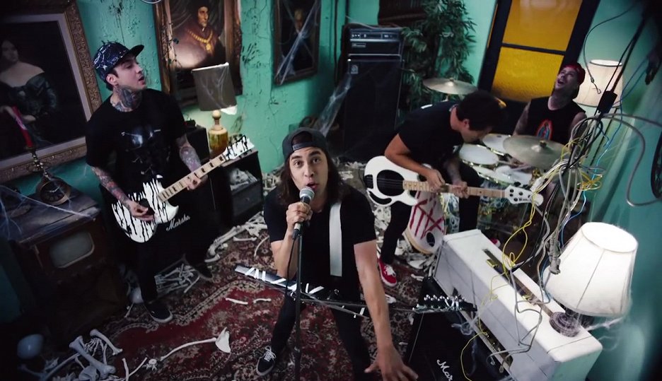 Tony Perry | ČSFD.cz