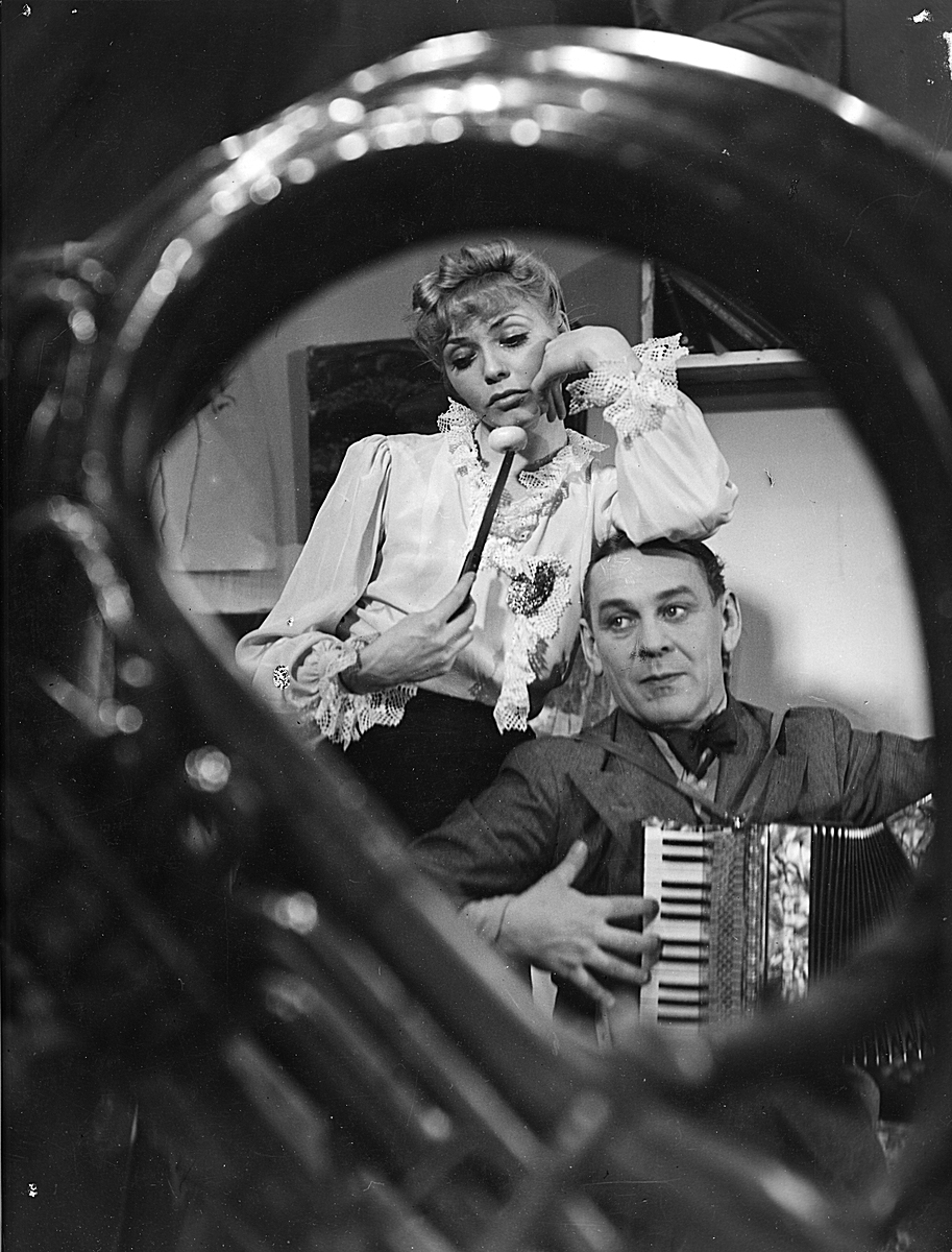 Ketunhäntä kainalossa (1940) | ČSFD.cz