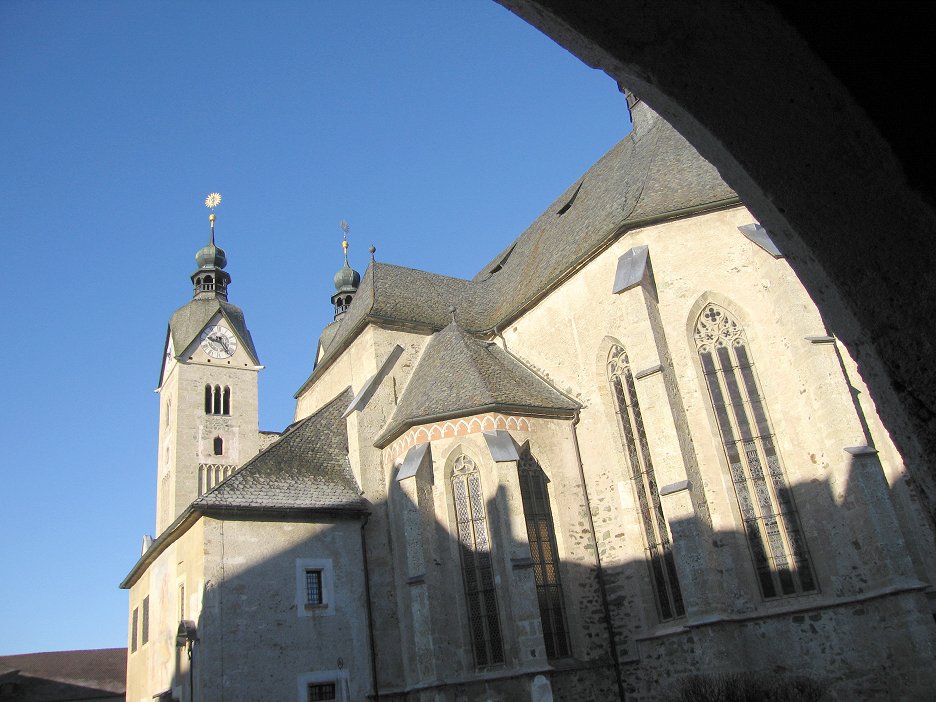 Maria Saal - Weites Feld des Glaubens (2015) | ČSFD.cz