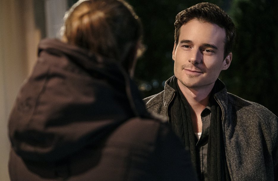 Frequency - Interference (E08) (2016) | ČSFD.cz