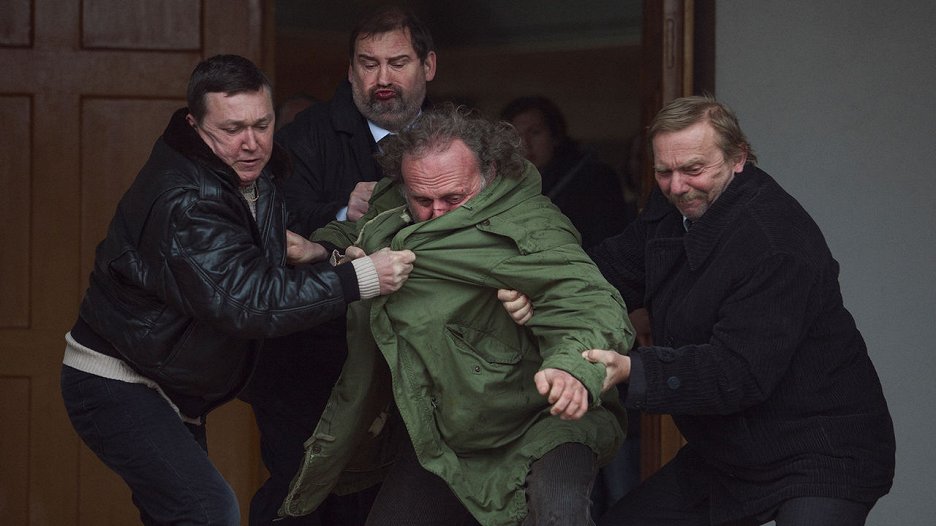 Pustina - Epizoda 6 (E06) (2016) | ČSFD.cz