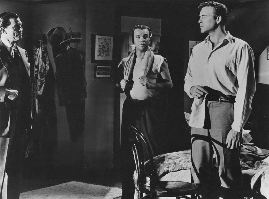 Colin Tapley | ČSFD.cz