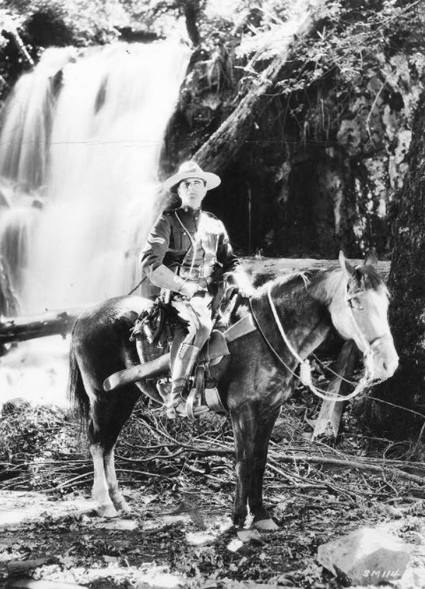 Steele of the Royal Mounted (1925) | ČSFD.cz
