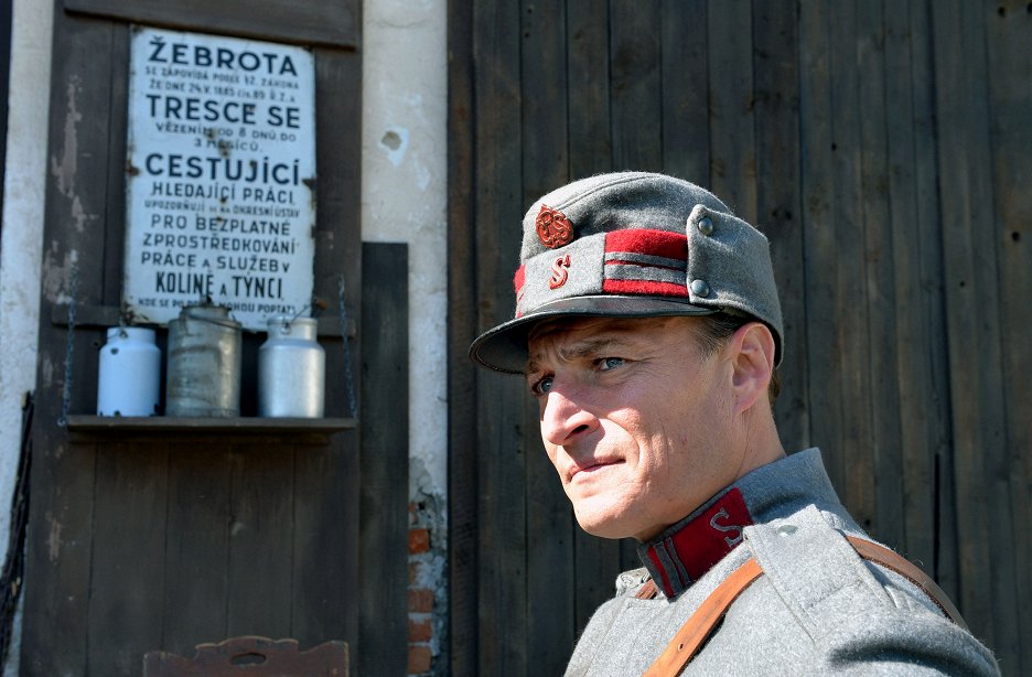 Četníci z Luhačovic - Tabačka (E04) (2017) | ČSFD.cz