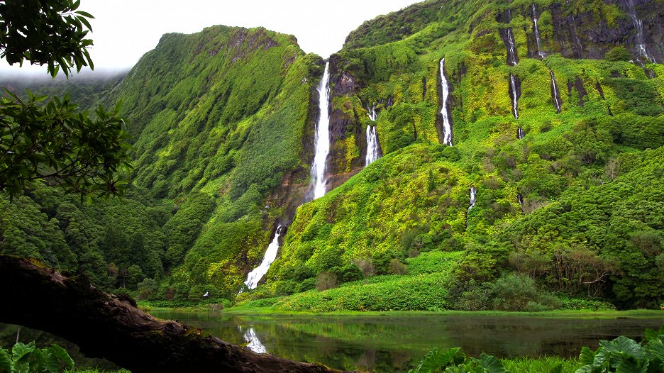 Divoké ostrovy Evropy (2016) | ČSFD.cz