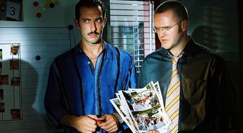 Mit Herz und Handschellen - Bussi für den Mörder (S01E09) (2003 ...