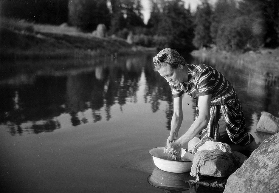 Keinumorsian (1943) | ČSFD.cz