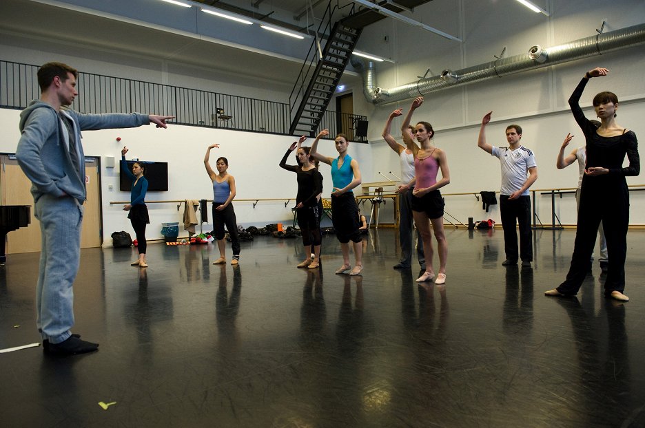 Masse - Techno-Ballett aus Berlin (2013) | ČSFD.cz