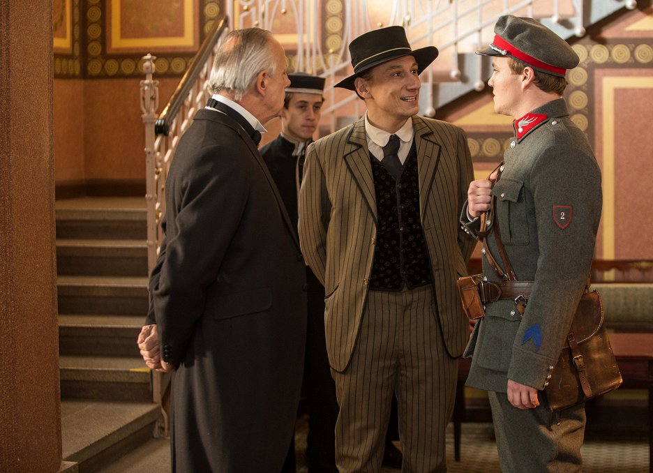 Četníci z Luhačovic - Padělek (E07) (2017) | ČSFD.cz