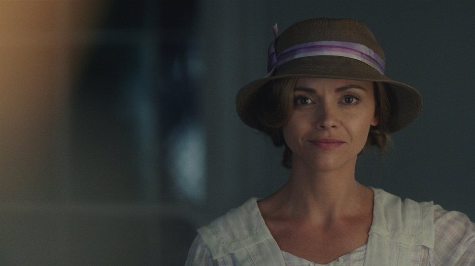 Z: The Beginning of Everything - Just Humans (E02) (2017) | ČSFD.cz