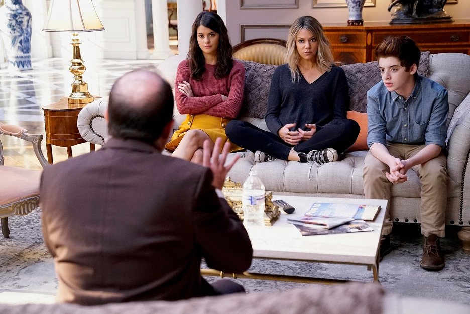 Teta Mick - The Country Club (S01E07) (2017) | ČSFD.cz