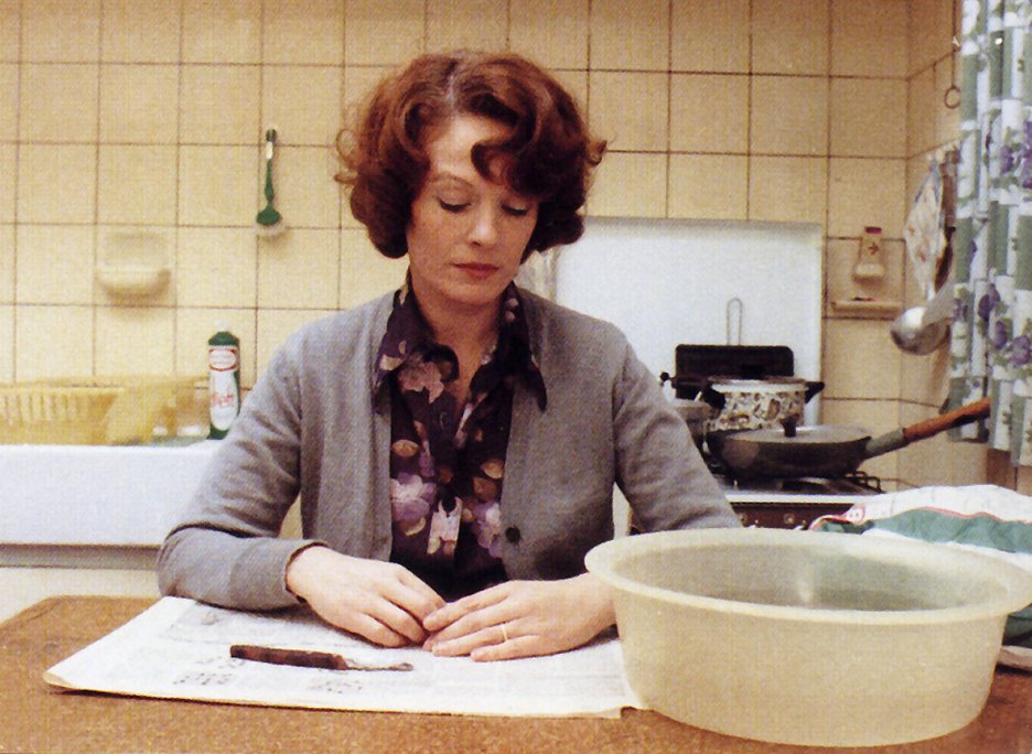 Jeanne Dielman, 23, quai du Commerce, 1080 Bruxelles (1975) | Facts ...