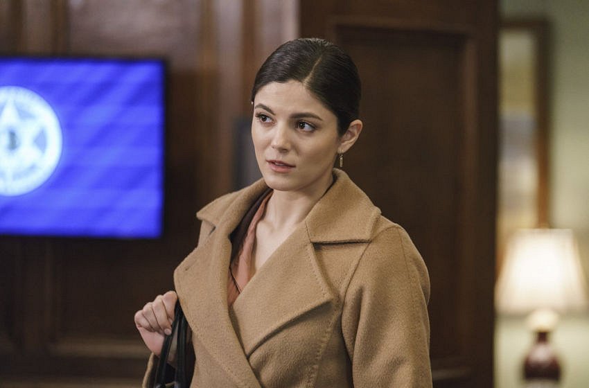 Chicago Justice - Fake (E01) (2017) | ČSFD.cz