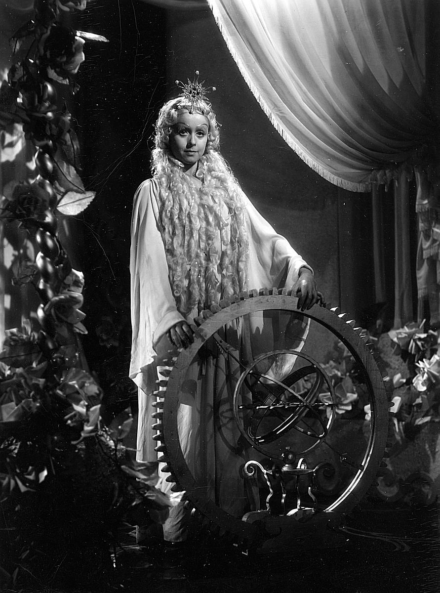 Prinsessa Ruusunen (1949) | Galerie - Z filmu | ČSFD.cz