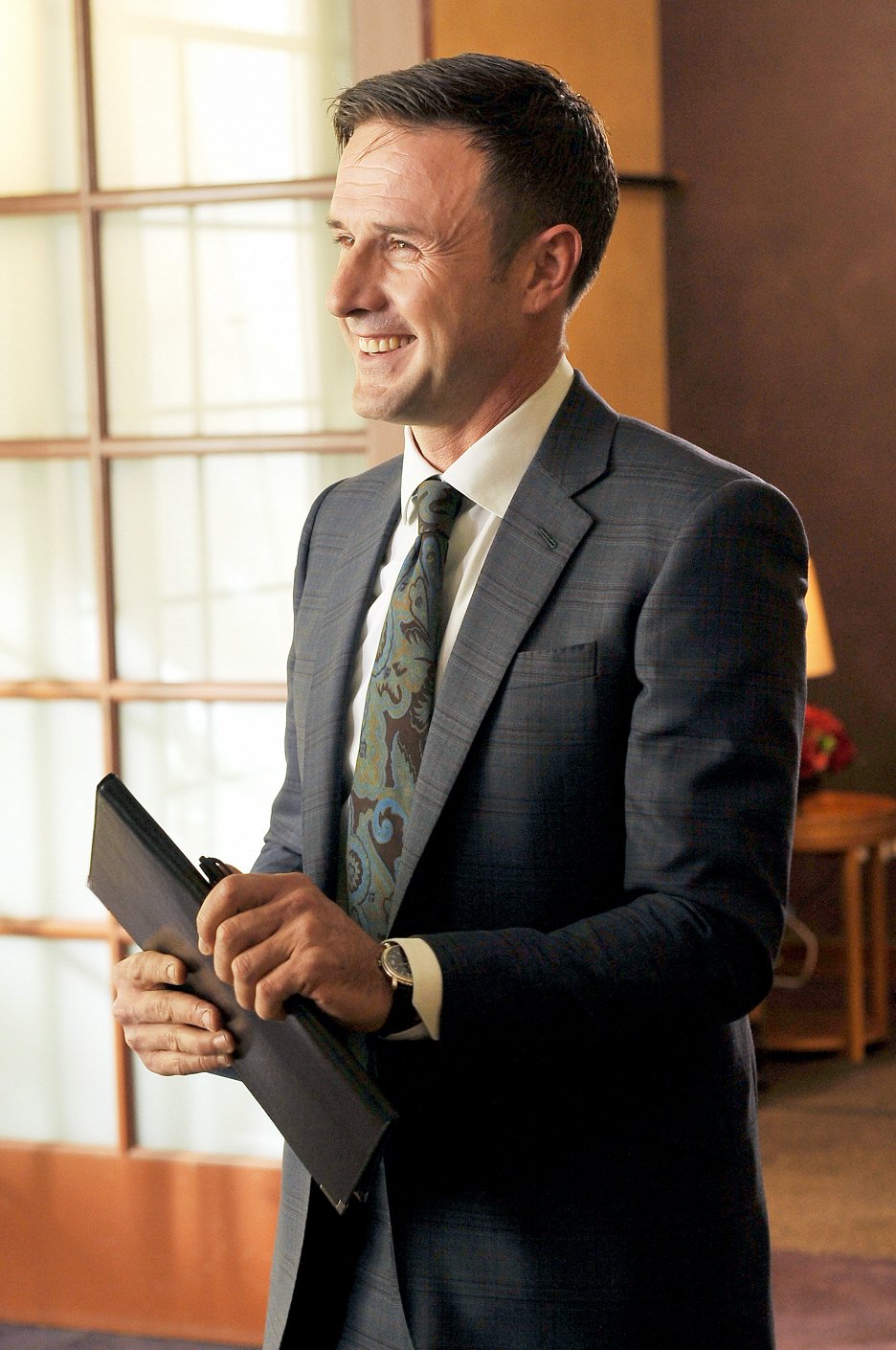 Město žen - Můj život, tvůj svět, část druhá (S03E15) (2012) | ČSFD.cz