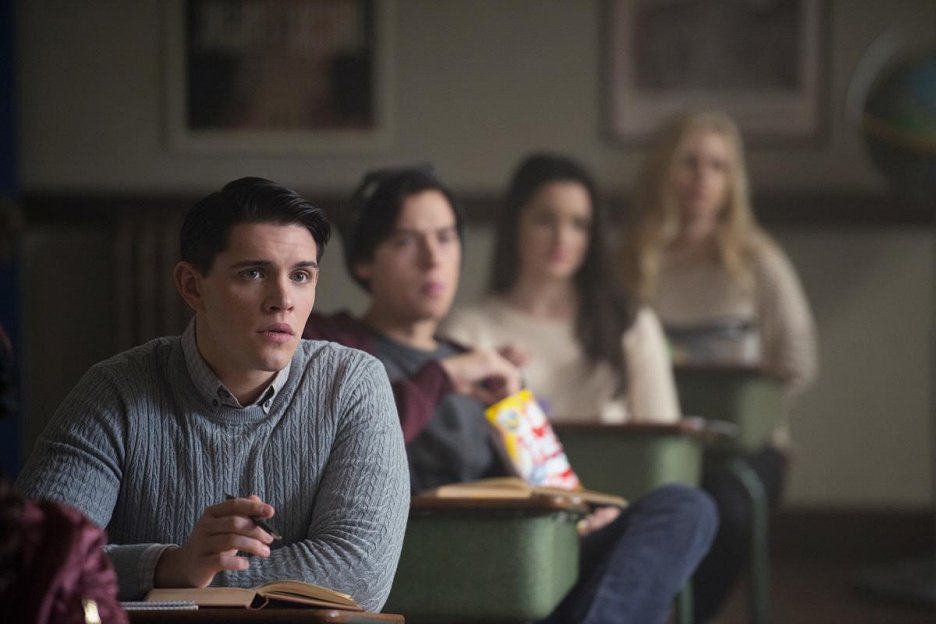 Riverdale - Rozdział dziewiąty: Wielkie złudzenie (S01E09) (2017 ...