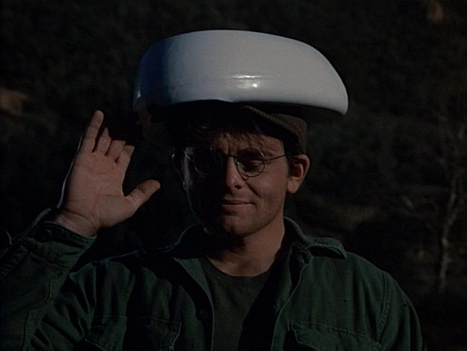 M.A.S.H. - Pilot (S01E01) (1972) | ČSFD.sk