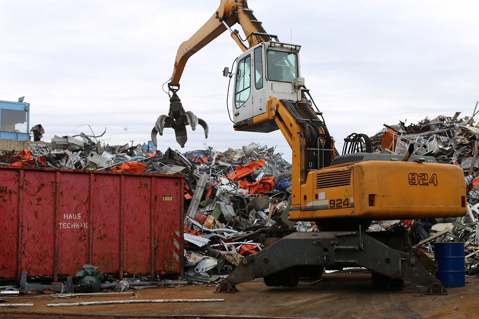 Schrott or Not? (2017) | ČSFD.cz