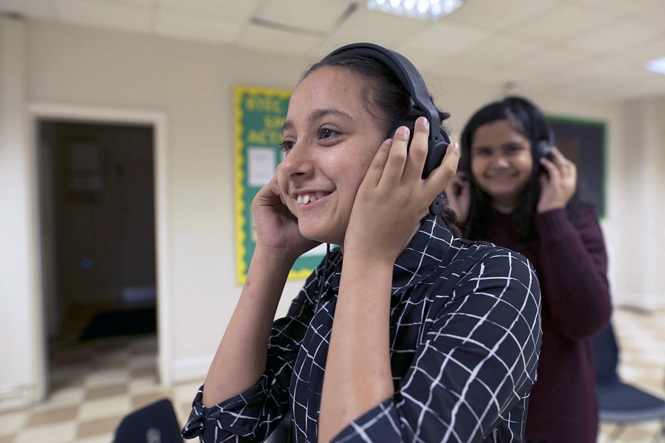 Brain Beats (2016) | ČSFD.cz