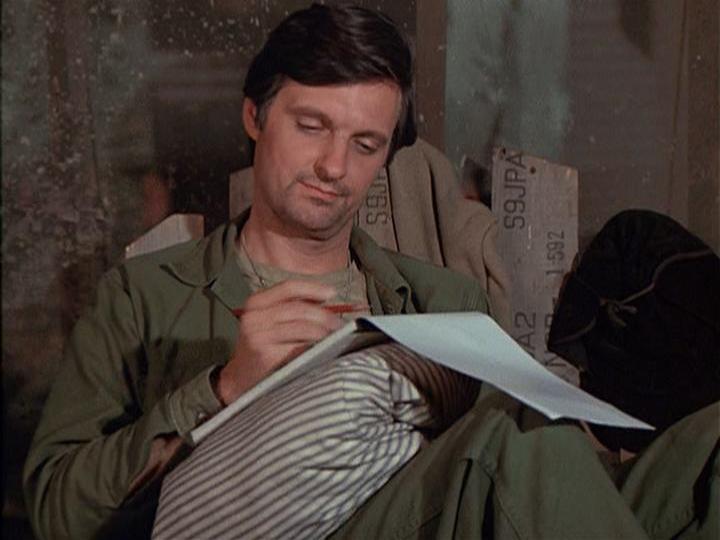 M.A.S.H. - Dear Dad... Three (S02E09) (1973) | ČSFD.sk