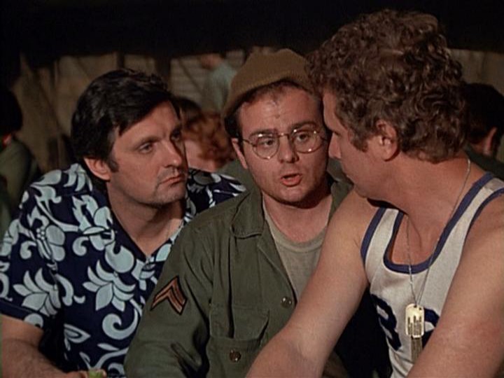 M.A.S.H. - A Smattering of Intelligence (S02E24) (1974) | ČSFD.sk