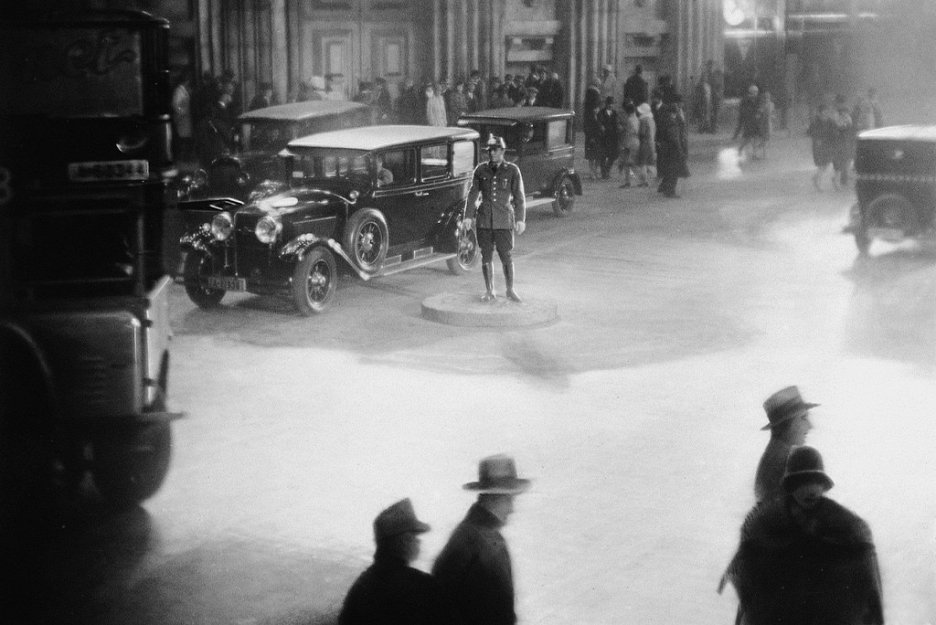 Asfalt (1929) | ČSFD.cz