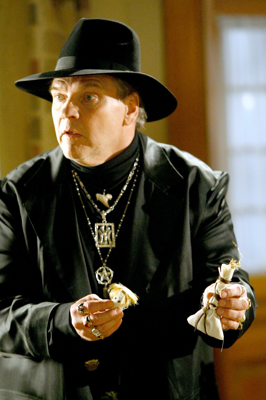 Můj přítel Monk - Pan Monk a kletba voodoo (S08E07) (2009) | ČSFD.cz