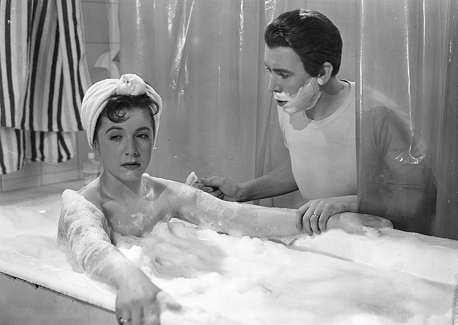 Vihdoinkin hääyö... (1957) | ČSFD.cz