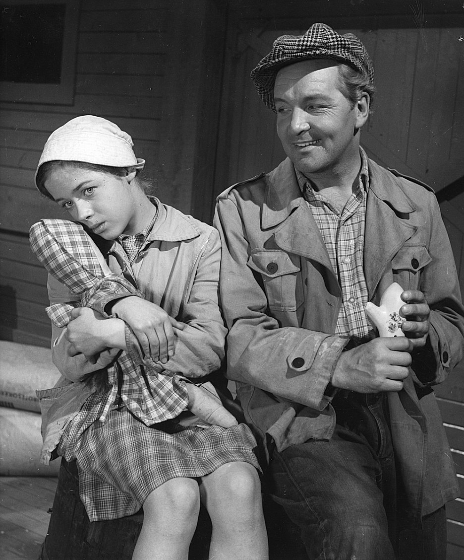 Pieni luutatyttö (1958) | ČSFD.cz