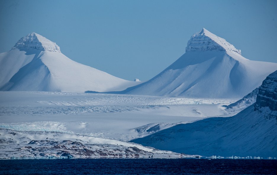 Green Seven Report: Save the Ice - der Kampf ums ewige Eis (2017) | ČSFD.cz