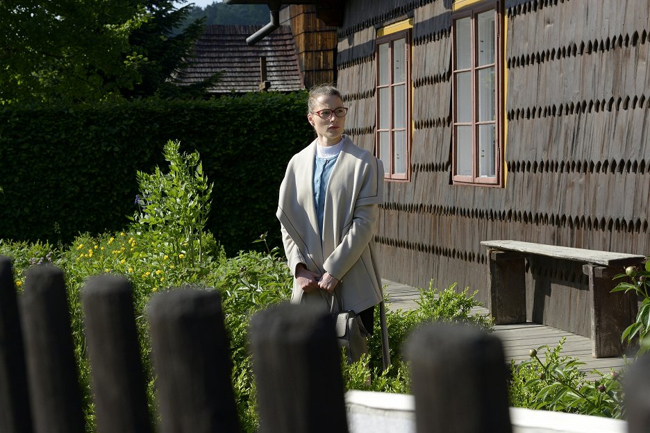 Doktor Martin - Láska až na krev (S01E11) (2015) | ČSFD.cz