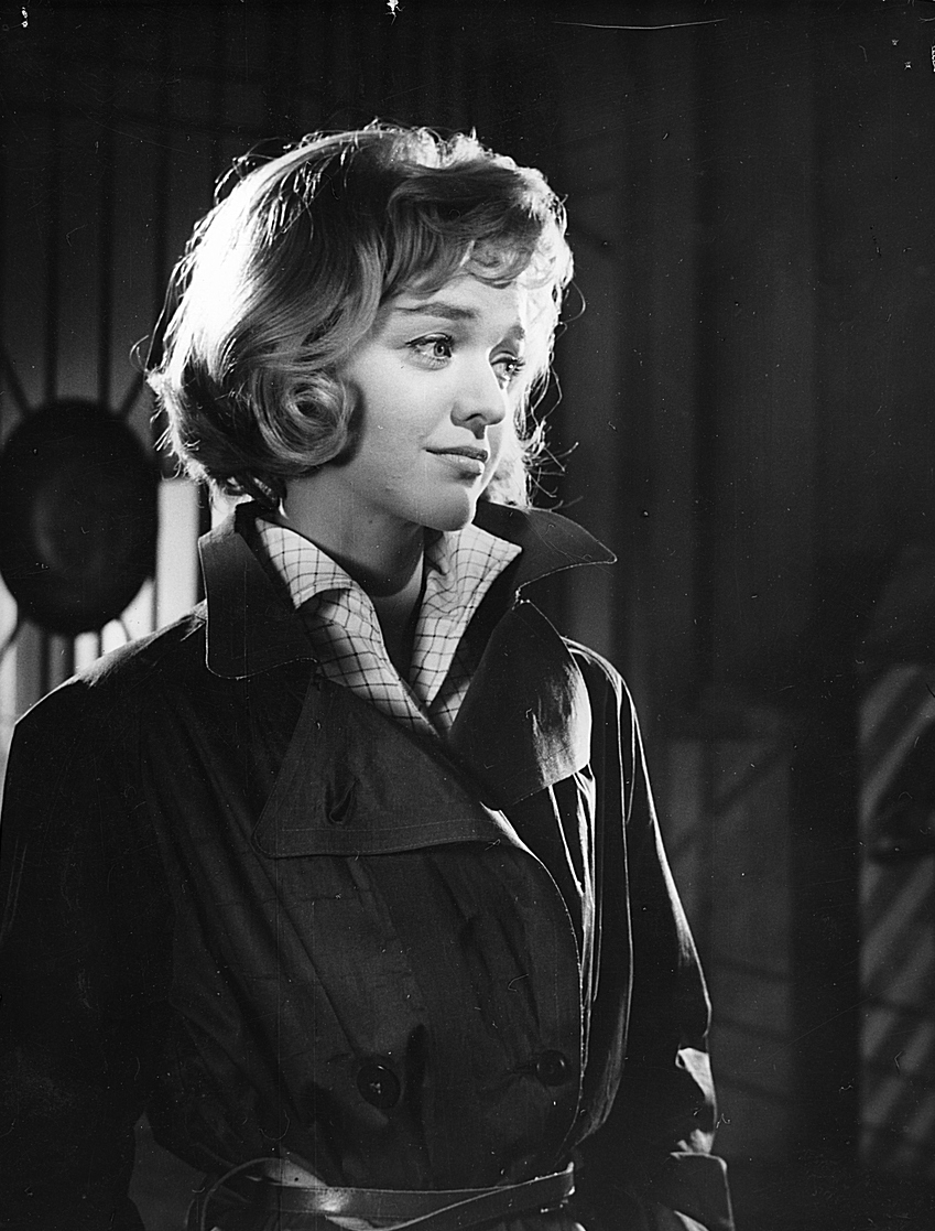 Tähtisumua (1961) | ČSFD.cz