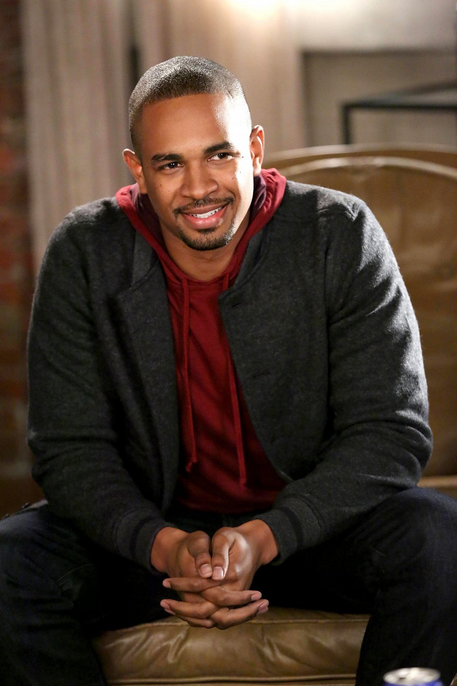 Nová holka - Trenér (S03E07) (2013) | ČSFD.cz