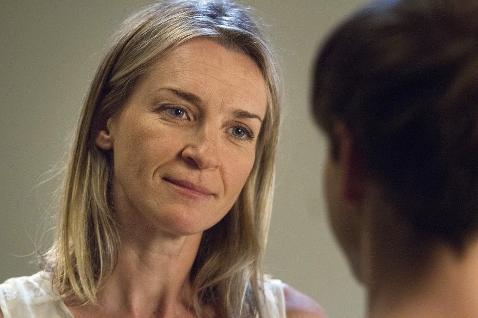 Closer: Nové případy - Nechat to být (S03E04) (2014) | ČSFD.cz