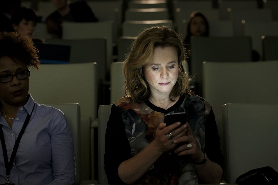 Ulička Apple Tree Yard - Epizoda 1 (E01) (2017) | ČSFD.cz