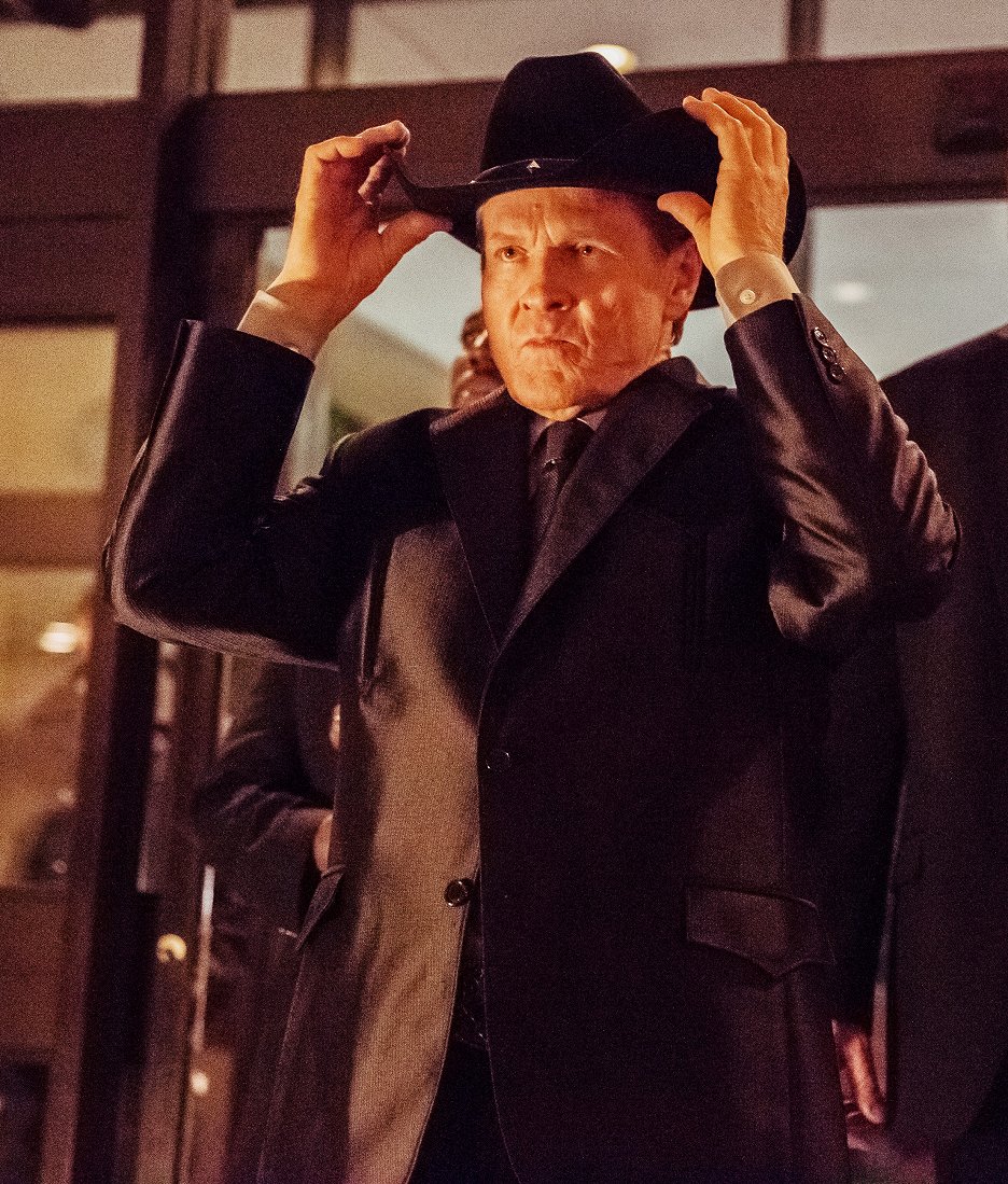 Od soumraku do úsvitu - Boxman (S01E09) (2014) | ČSFD.cz