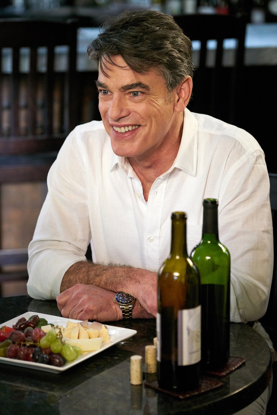 Nová holka - Den D (S05E12) (2016) | ČSFD.cz