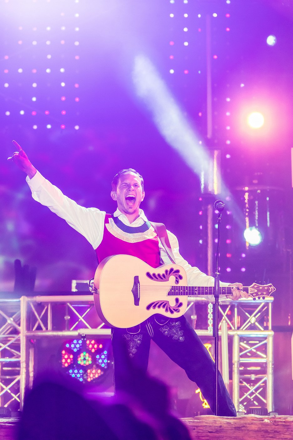 Die jungen Zillertaler - Drob'n auf'm Berg: Partykracher Live & Non ...